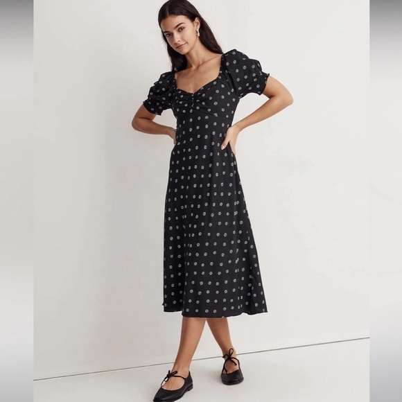Dresses | Sweetheart Puffsleeve Midi Dress In Stardot | Poshmark